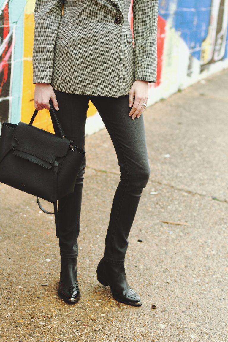 right proper - District of Chic